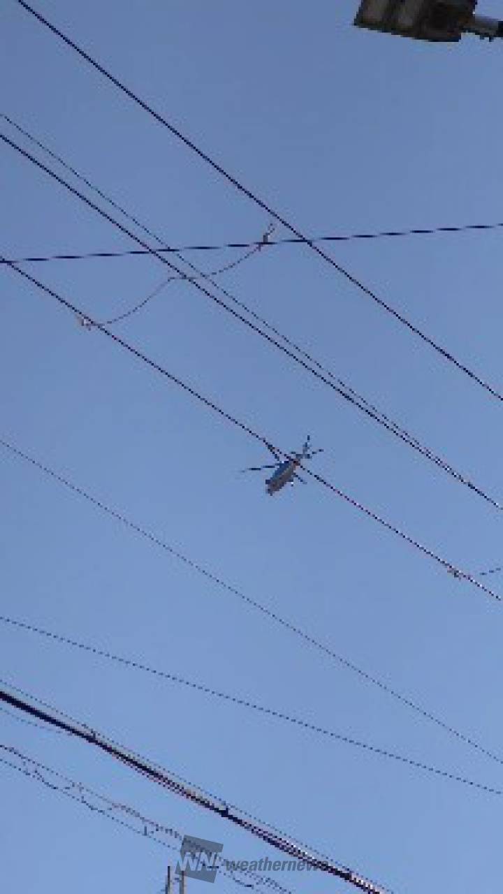 頭上を超低空飛行のヘリコプターが旋回して 京都府京都市西京区 🎶☺️さくらもち ウェザーニュース